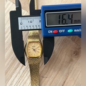 Seiko | Accessories | Seiko Ladies Watch Vintage Gold Tone Dial Bracelet Hands Markers Beautiful ...